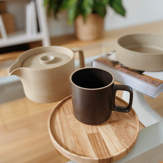 Hasami Porcelain Mug 380ml - Black | Simple Beautiful Things
